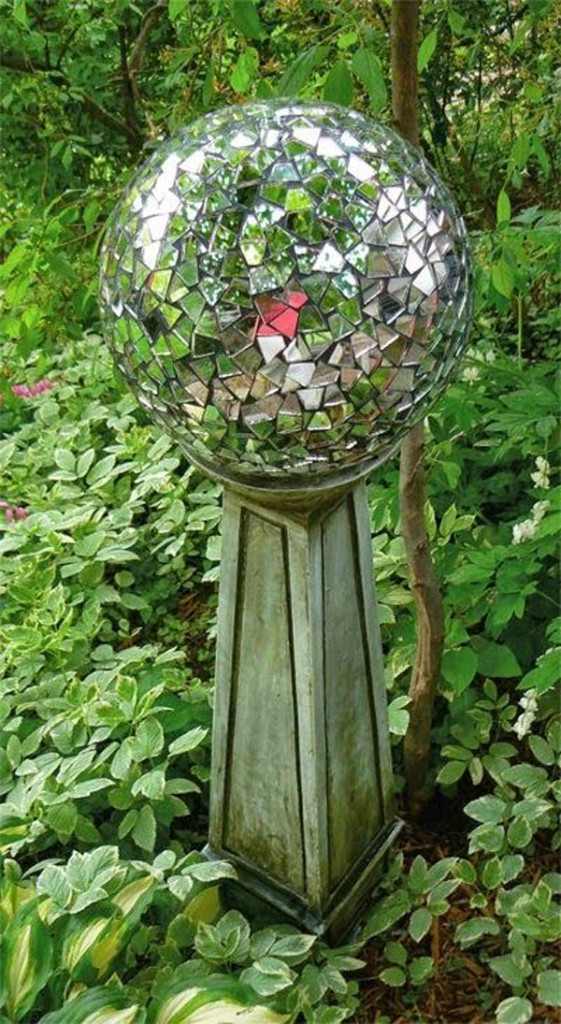 15 Pretty And Glowing Garden Gazing Balls | HomeMydesign