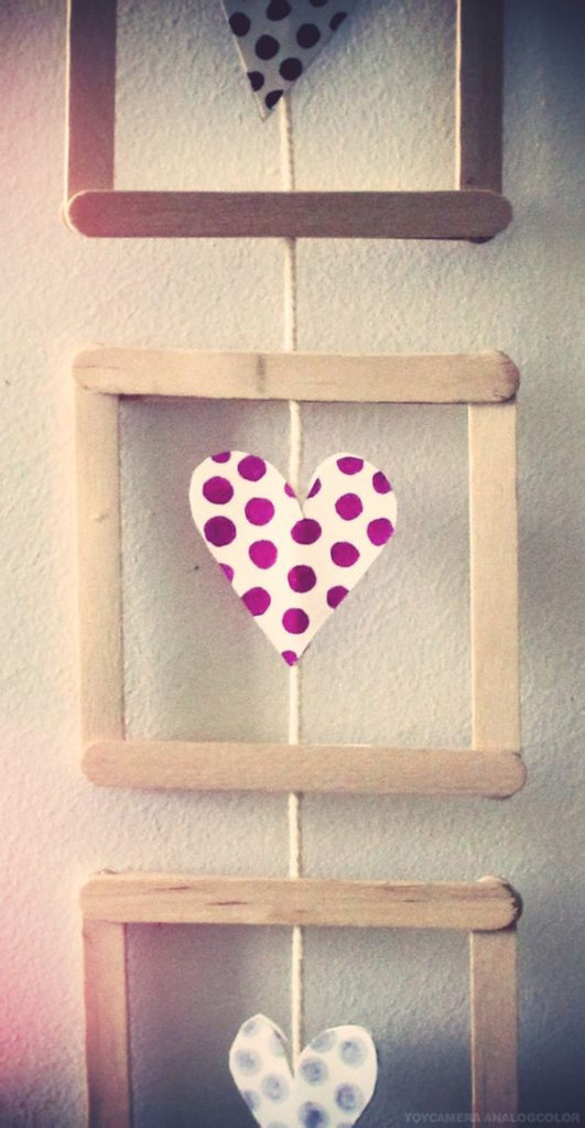25 Pretty DIY Popsicle Stick For Home Decor | HomeMydesign