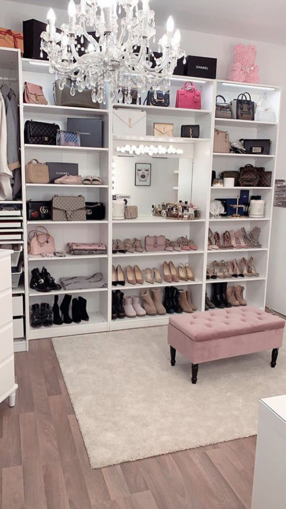 40 Pretty Modern Closet Ideas That Every Women Will Love | HomeMydesign