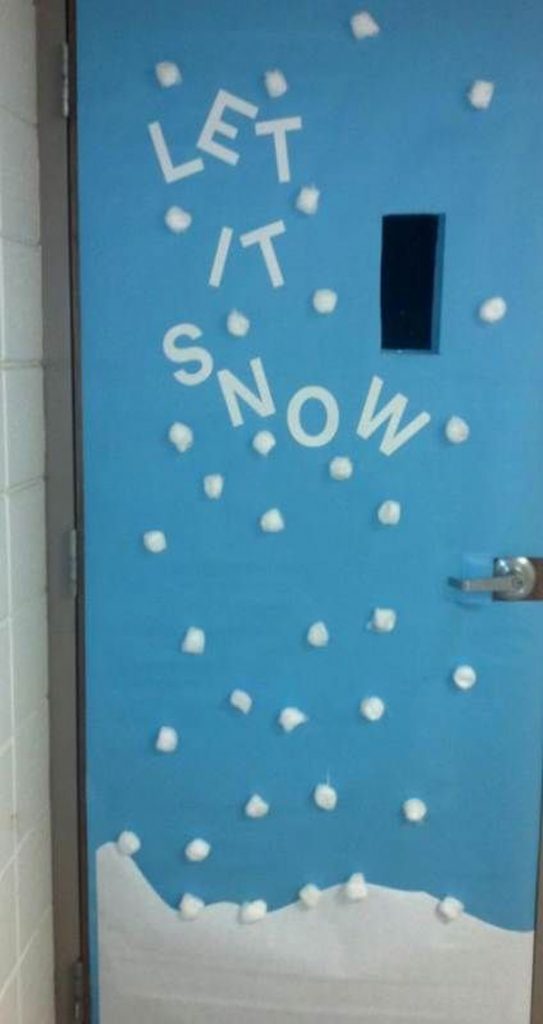 25 Cheerful And Beautiful Winter Door Decorations For Holiday Season ...