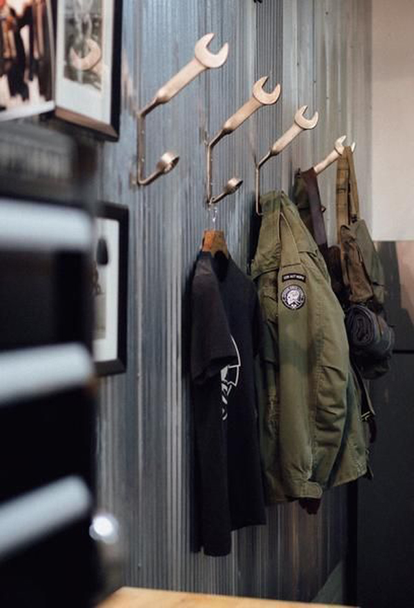 25 Industrial DIY Clothes Rack Ideas For Man Cave HomeMydesign 25 Industrial DIY Clothes Rack Ideas For Man Cave HomeMydesign