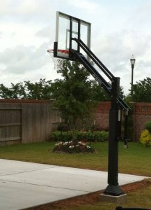20 Coolest Basketball Court Ideas For Your Backyard | HomeMydesign