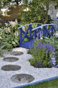 21 Most Beautiful Bridge Ideas For Your Garden | HomeMydesign