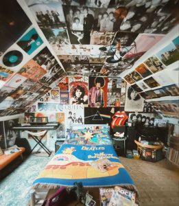 20 Cool Punk Bedroom Ideas For Teenager’s | HomeMydesign