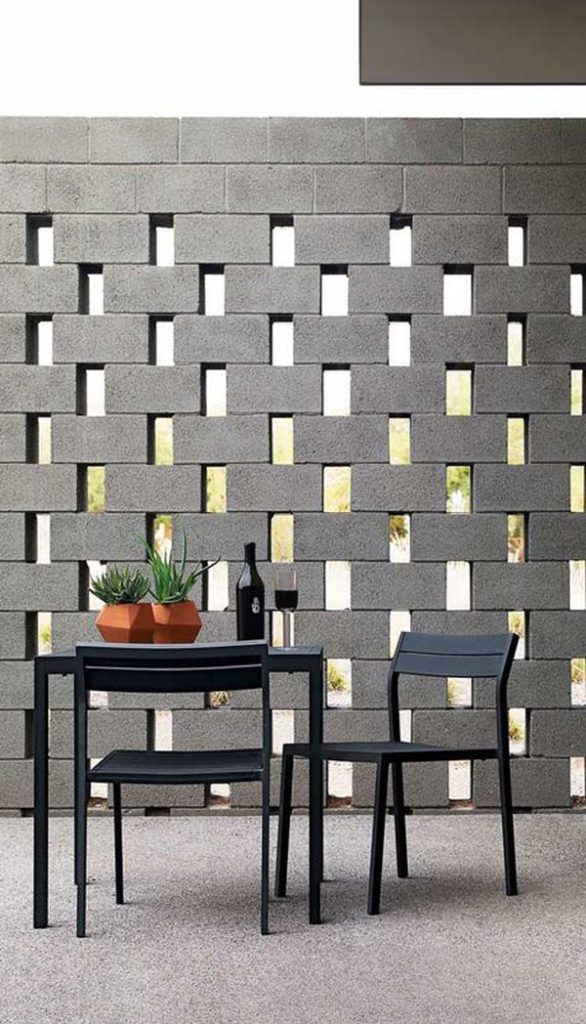7 Easy Ways To Build Breeze Block Fences | HomeMydesign