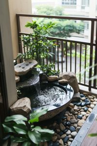20 Cool Balcony Pond Ideas For Apartment | HomeMydesign